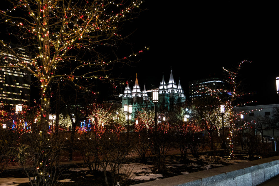 Holiday Lights – Photography by CyberShutterbug